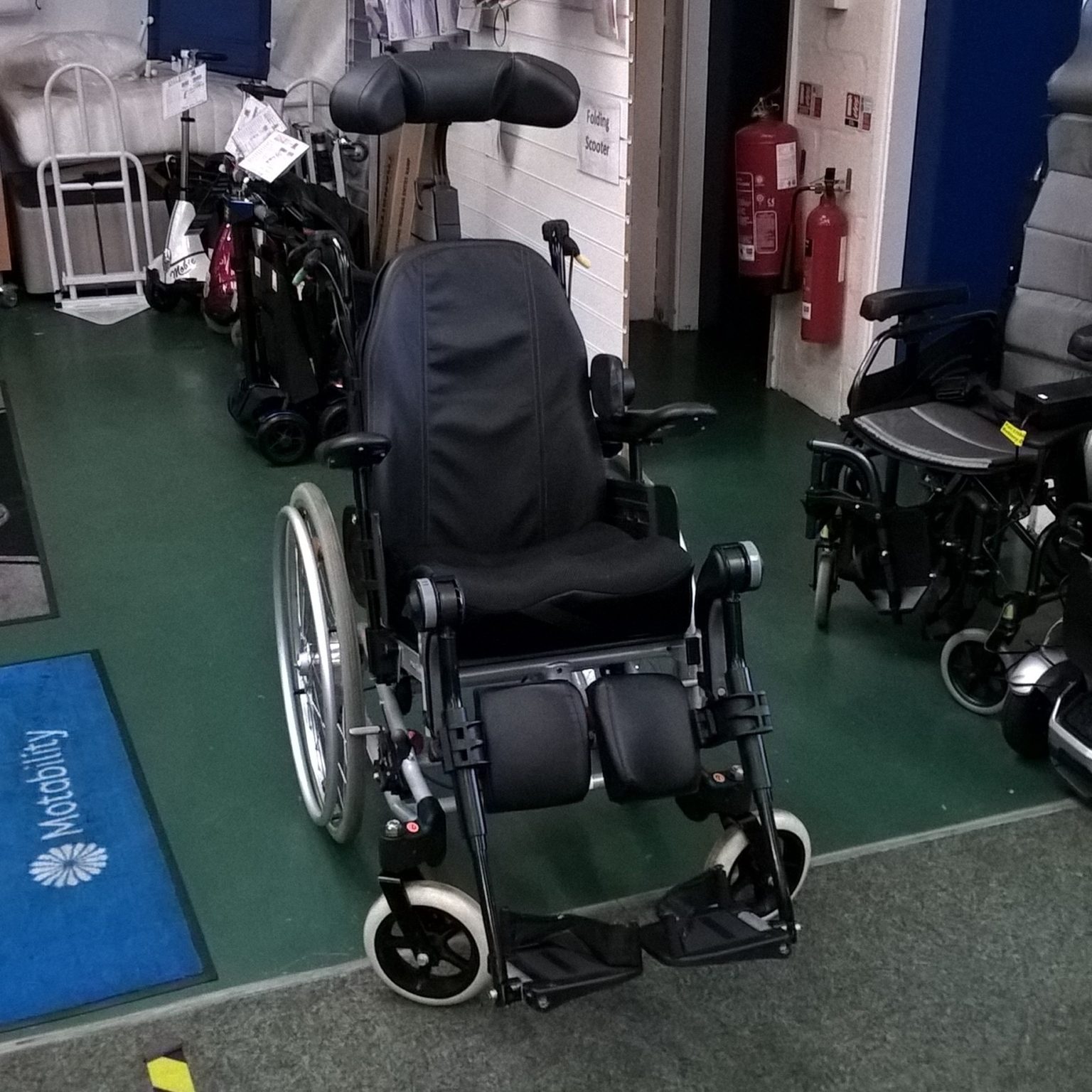 Reconditioned Invacare Rea Clematis Self Propelled - DSL Mobility