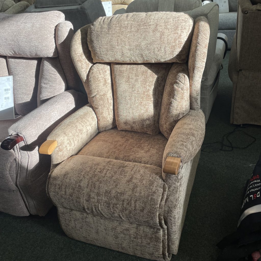 Reconditioned Rise & Recliners Archives - DSL Mobility